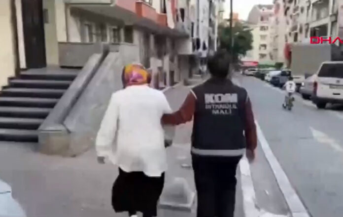 Fethullah Gülen’in yeğeni Asiye Gülen tutuklandı - Tr724 Fethullah Gülen’in yeğeni Asiye Gülen tutuklandı - Tr724